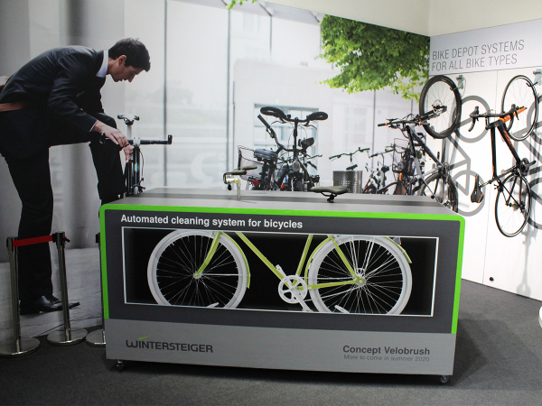 Bike Services – From cardboard model to flagship product